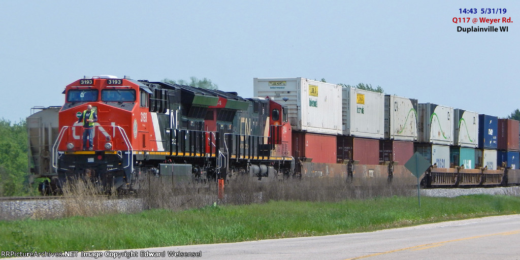 Q117 holds south of Weyer Road for an opposing southbound